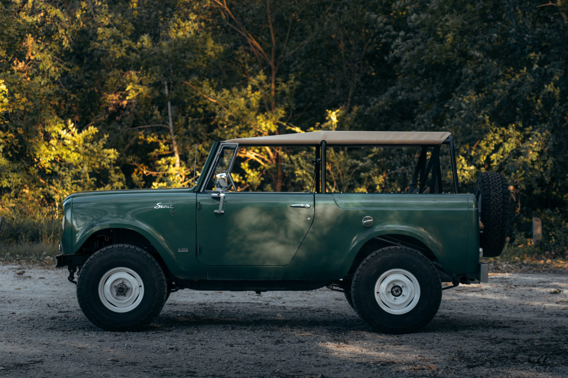 Runner Series | Bespoke International Scouts | New Legend 4x4