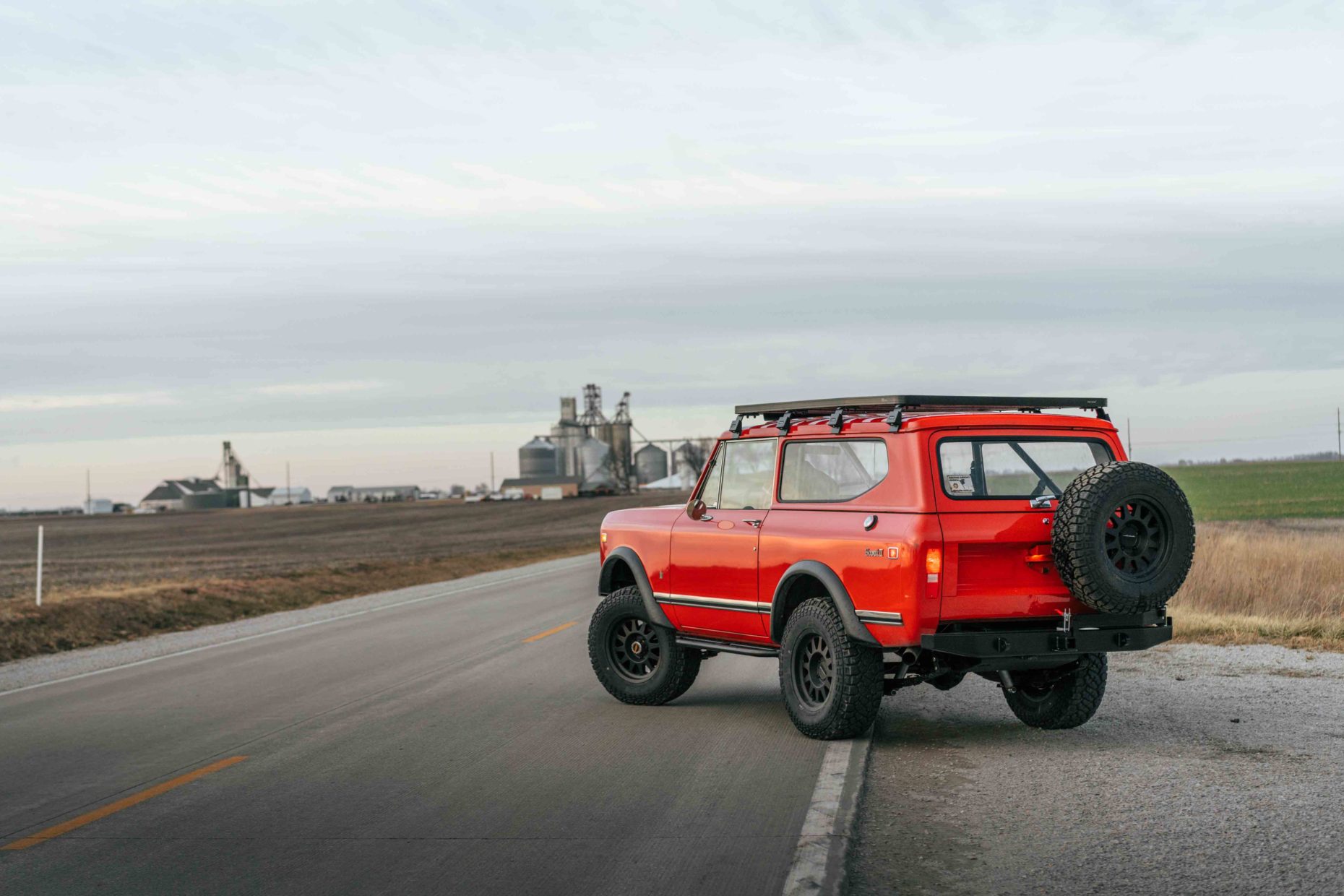 Runner Series | Bespoke International Scouts | New Legend 4x4